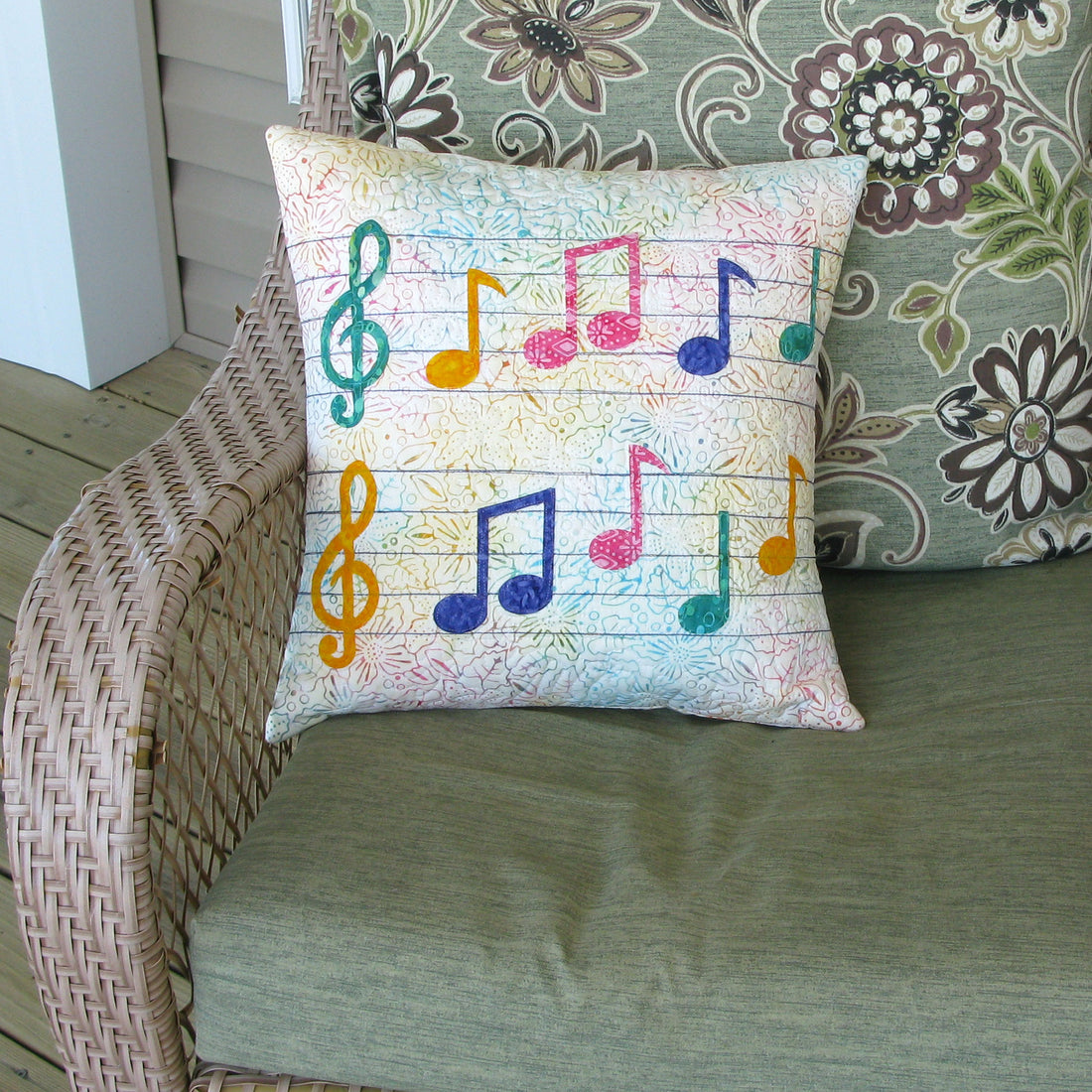Musical Notes Pillow PDF – Connie Kresin Campbell